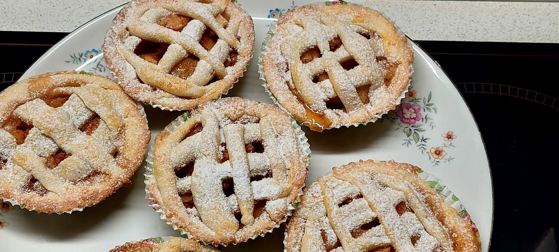 🍏 "Najboljša domača jabolčna pita 🍏 – Skrivnost hrustljave skorjice!